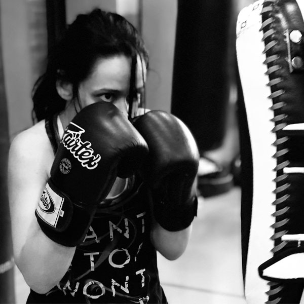 SELF-DEFENSE FEMMES PARIS - WOMEN'S FIGHT BACK